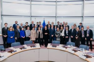 UE susține capacitatea FMI: aproape 500 milioane USD pentru centre ...